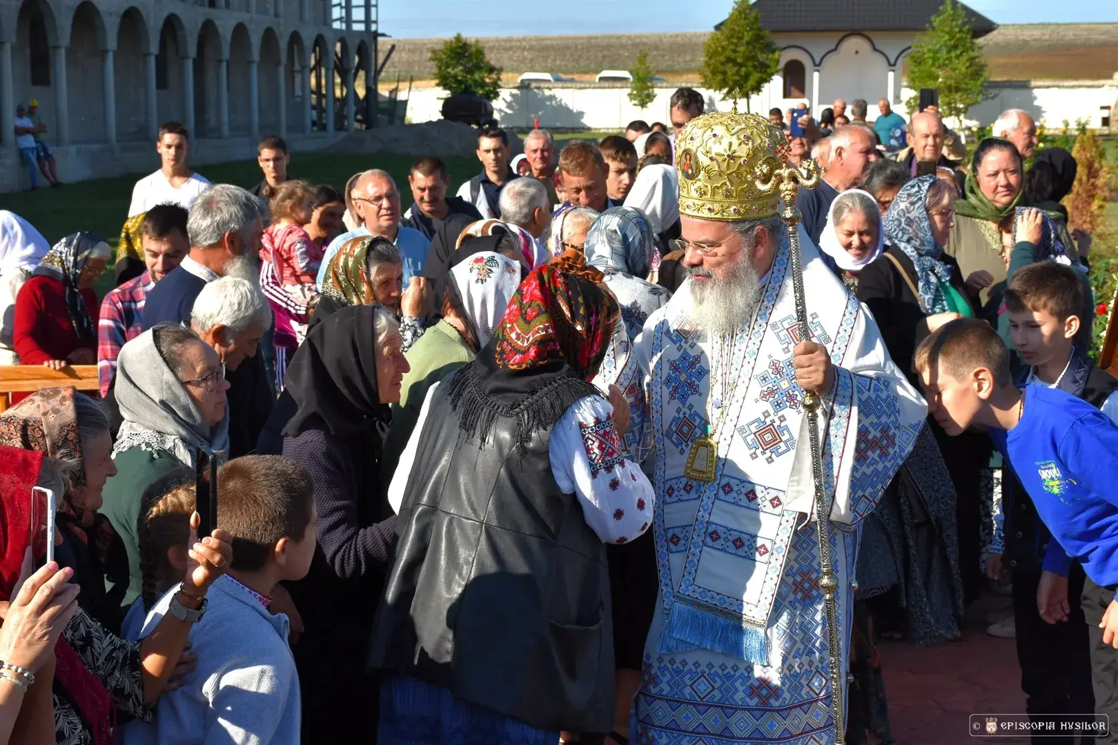 PS Ignatie: „Să fim o bucurie pentru cei din jur și să căutăm, pe cât ...