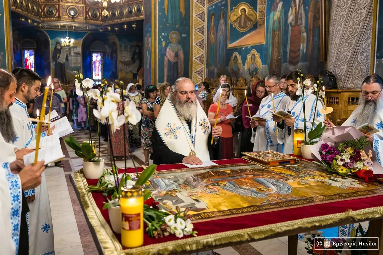 PS Ignatie: „Când vedem o icoană a Maicii Domnului, să ne punem ...