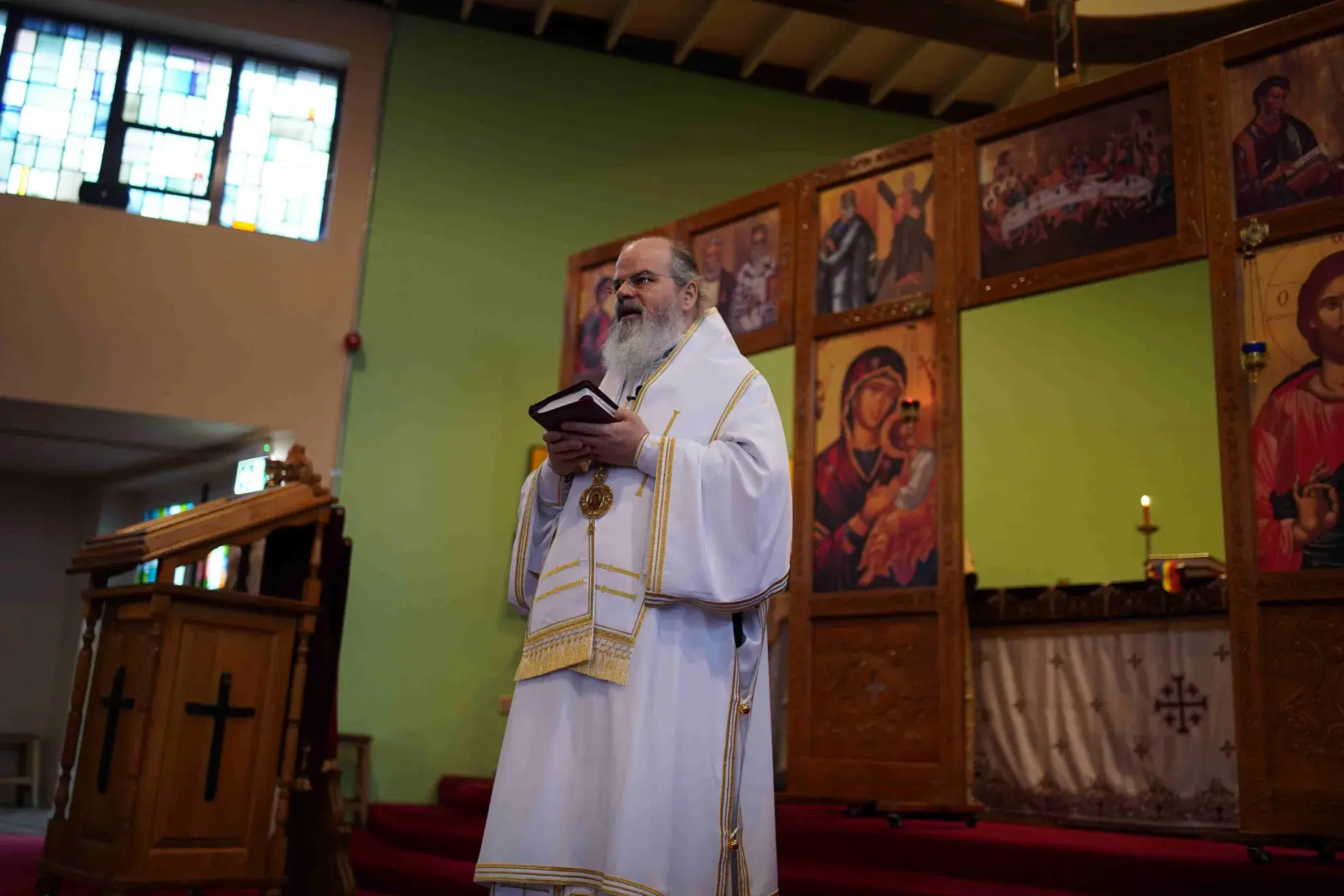 PS Ignatie: „Vedem oameni care se chinuie foarte mult, pentru că sunt ...